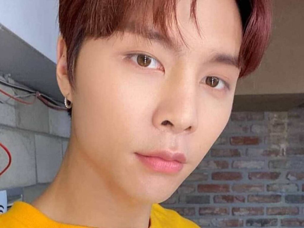 فرقة انسيتي تكشف عن طريق الخطأ السيجارة الإلكترونية لـ جوني - آراكيبوب | ‎arakpop