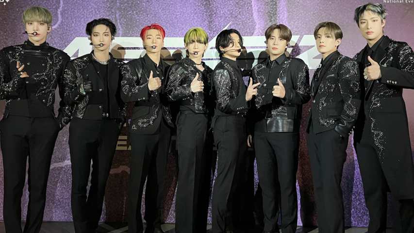 فرقة ايتيز Ateez أول فرقة من الجيل الرابع التي أقامت حفلاً في جدة بالسعودية - آراكيبوب | ‎arakpop