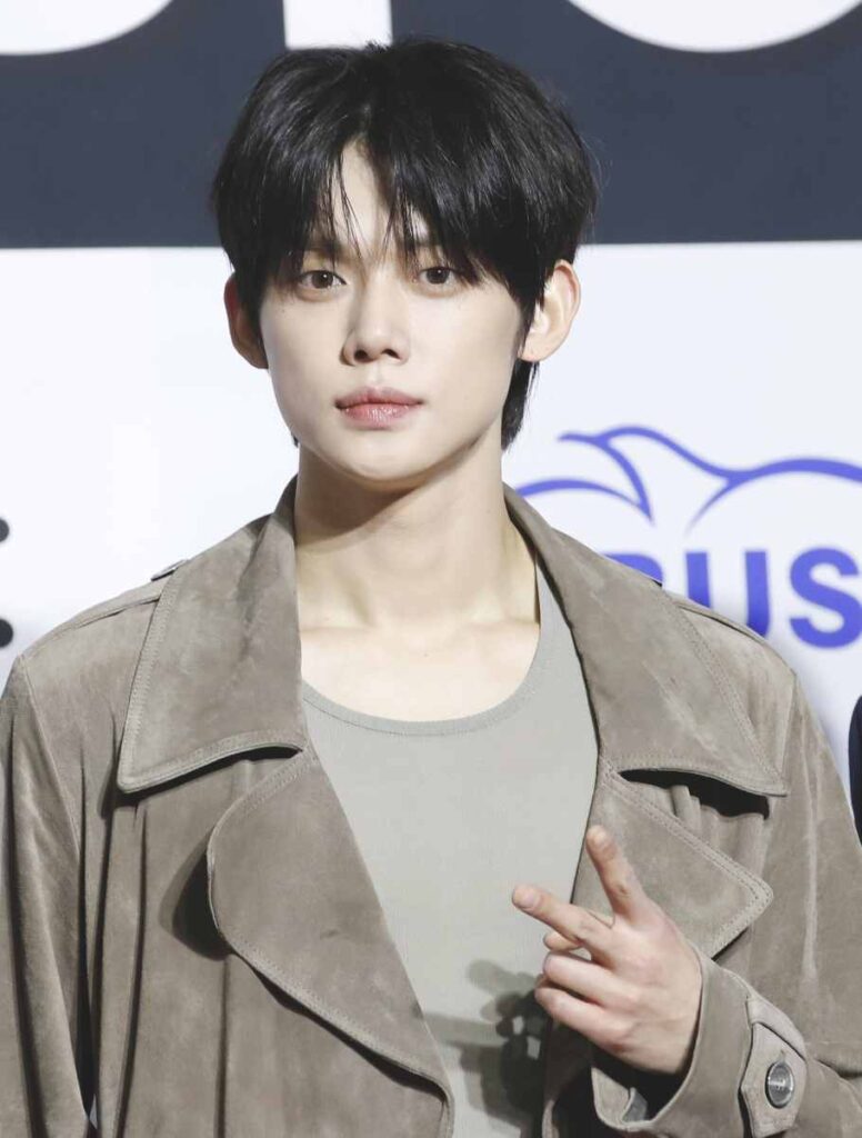 فاريتا من فرقة بيبي مونستر تقع في حب يونجون من فرقة TXT - آراكيبوب | ‎arakpop