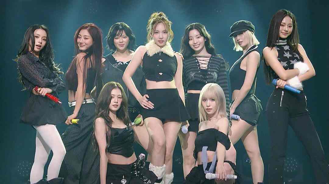 [آراء الكوريين] فرقة توايس تؤكد جولتها العالمية لعام 2025 - آراكيبوب | ‎arakpop